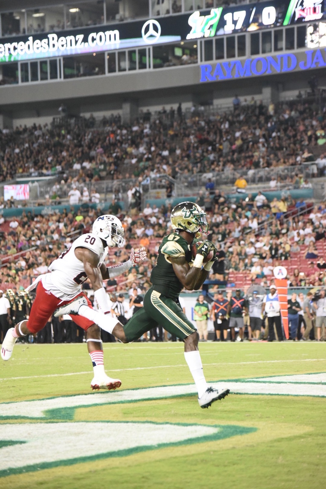 niu-vs-usf-wr-rodney-adams-touchdown-photo-by-dennis-akers-bullsdaily ...