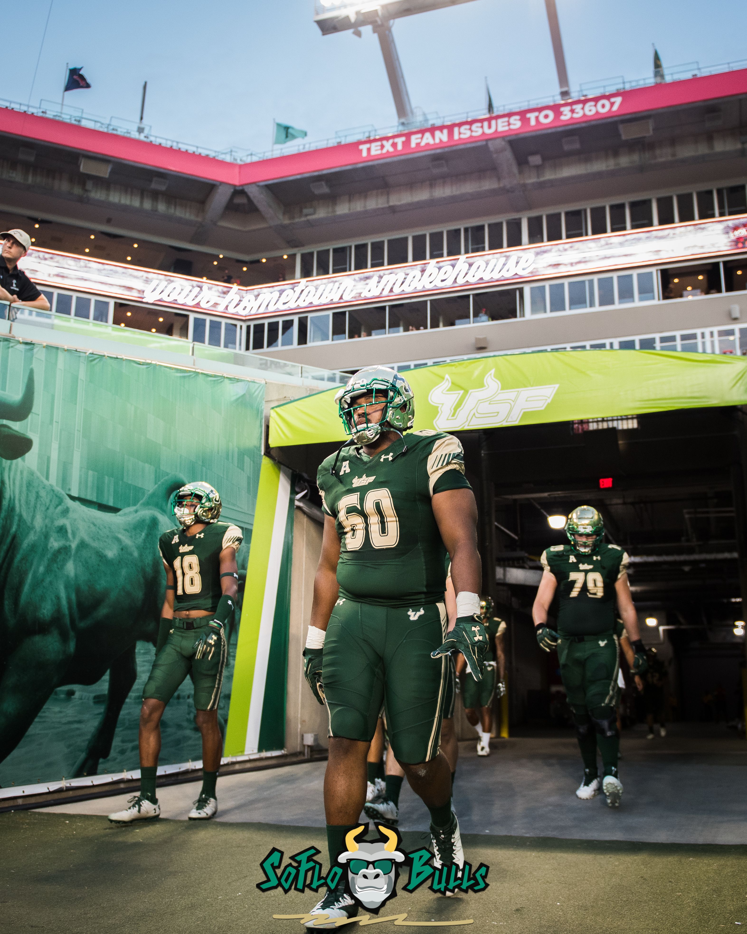 30 – Temple vs. USF 2017 – USF DT Bruce Hector by Dennis Akers ...