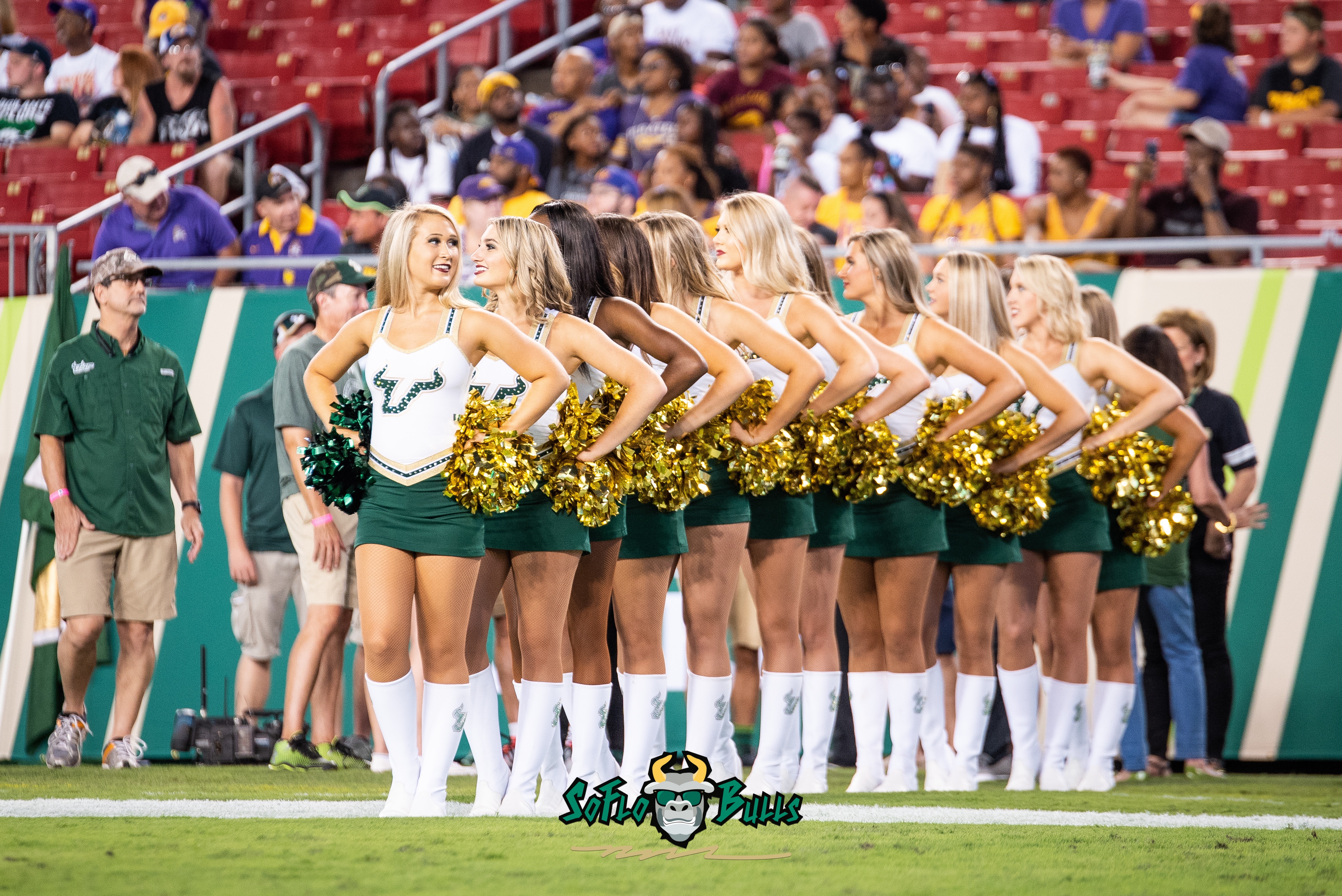 9 – USF vs. ECU 2018 – USF Cheerleaders by Dennis Akers | SoFloBulls ...