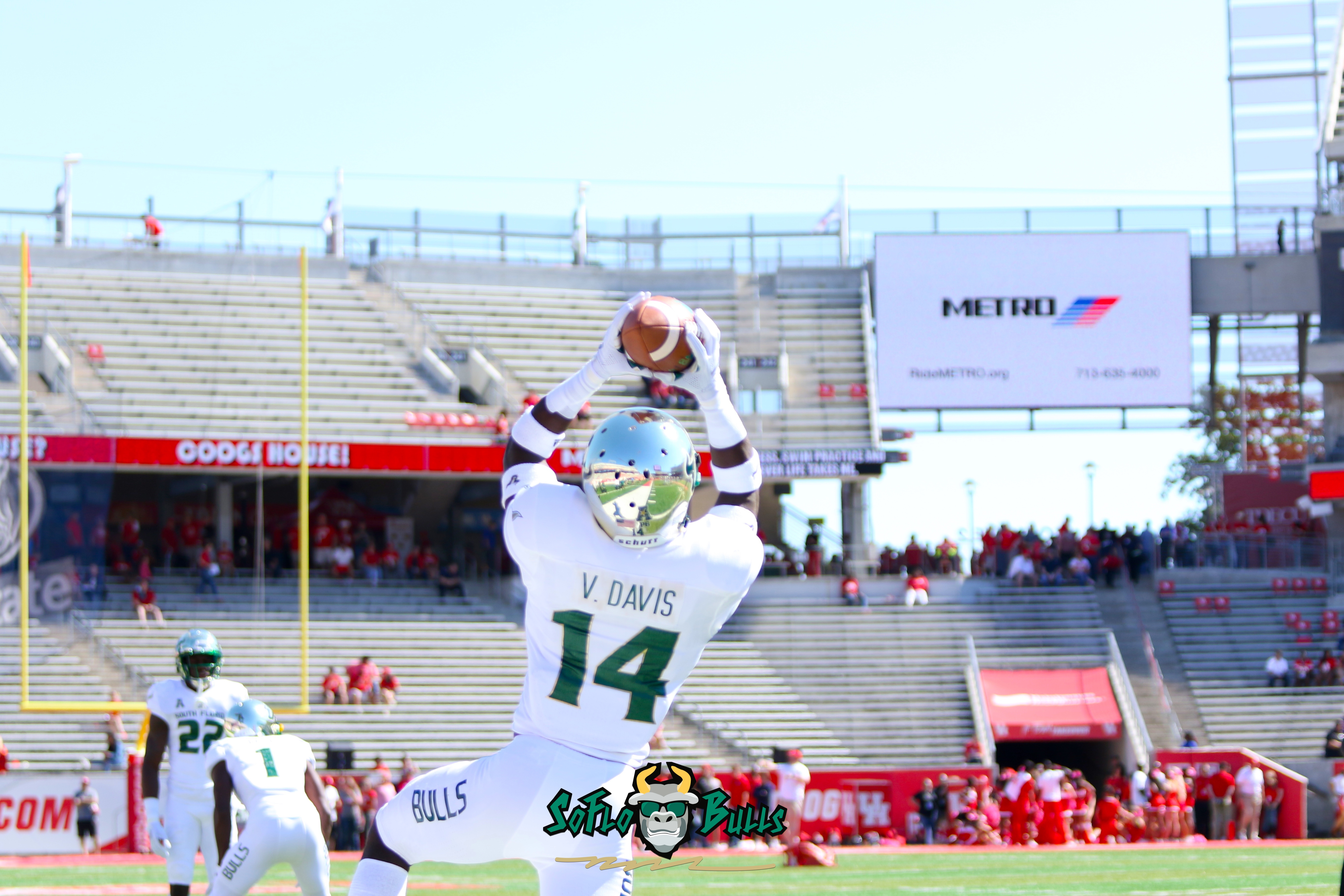 14 – USF vs. Houston 2018 – USF DB Vincent Davis by Will Turner ...